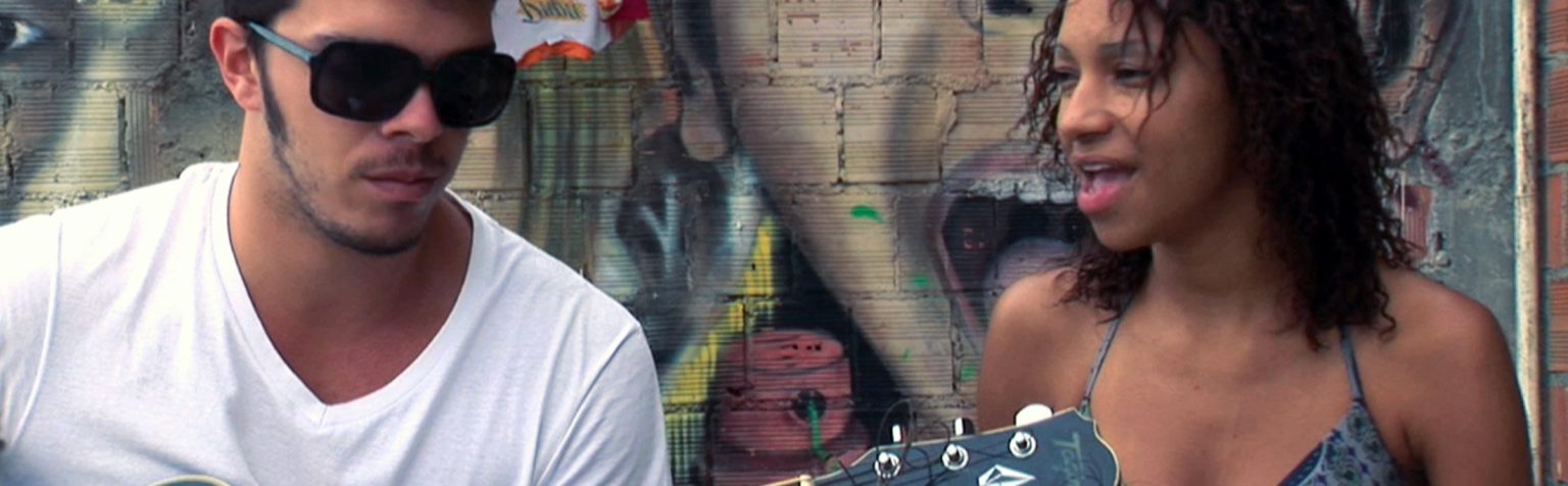 Brazilian MPB song practice by Semantica Portuguese